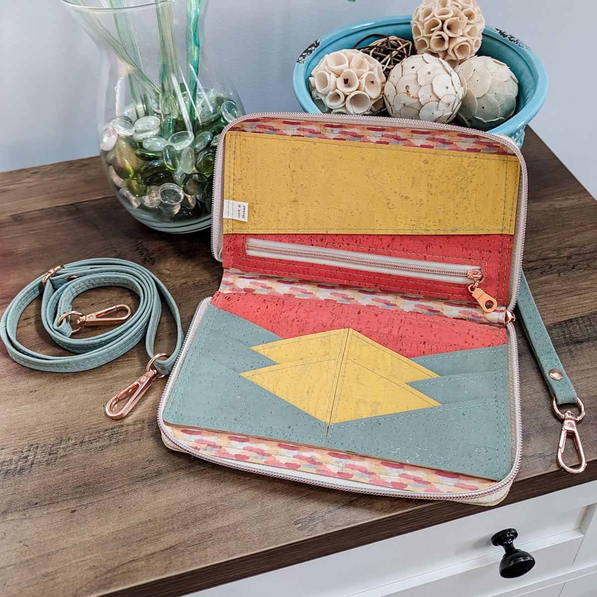 Laurel Crossbody Wallet Pattern Digital Download – Cork and Thread, LLC